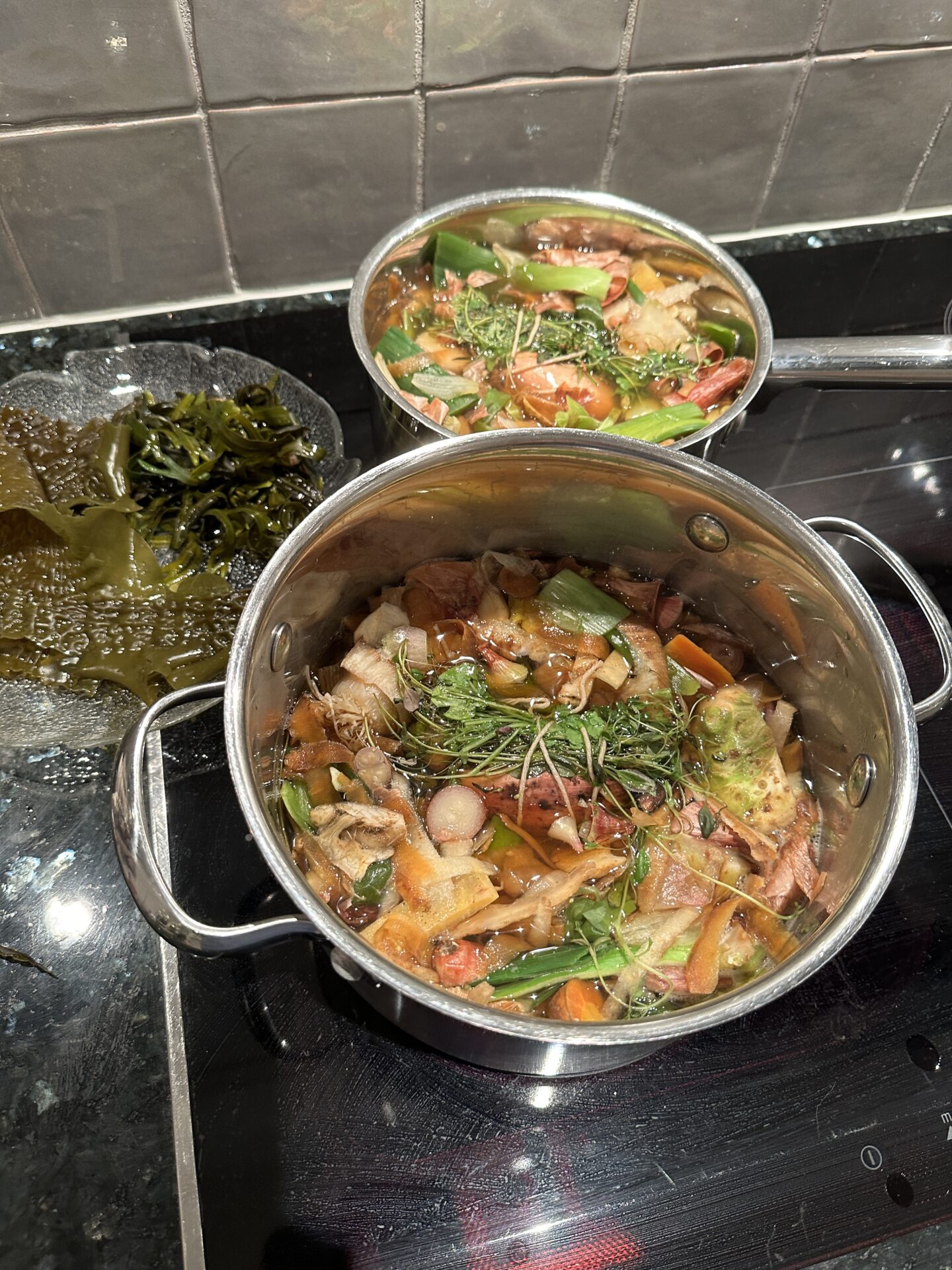 Grønsakskraft med tang eller tare - Ting med Tang